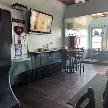 WINDJAMMERS BAR AND GRILL - Updated October 2025 - 82 Photos & 105 ...