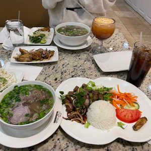 PHO HOA & JAZEN TEA - Updated May 2025 - 17 Photos - 1255 Johnson Ferry ...