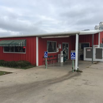 FUGLERS FEED TROUGH & MARKET - Updated September 2025 - 4049 FM 1970 ...