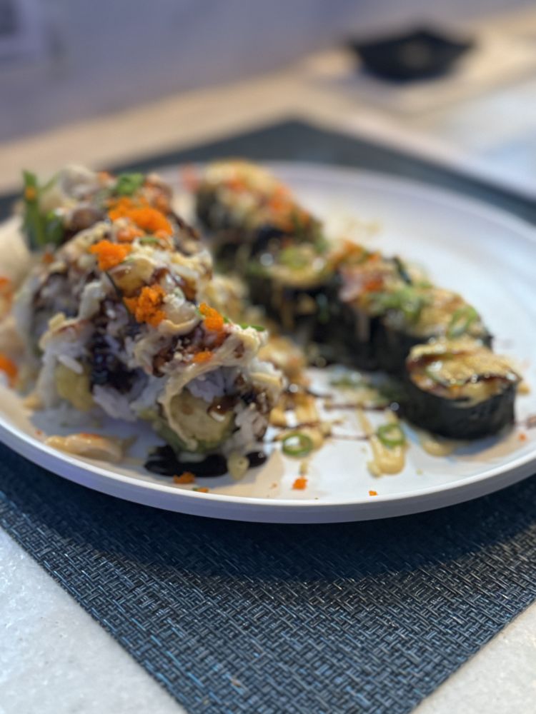 BLUWAVE SUSHI - Updated July 2025 - 206 Photos & 113 Reviews - 3339 S ...