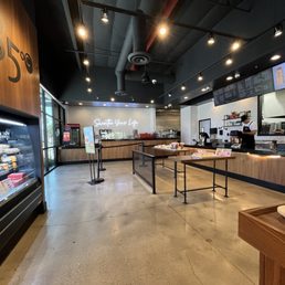 85°C BAKERY CAFE-SIMI VALLEY - Updated June 2025 - 163 Photos & 111 ...