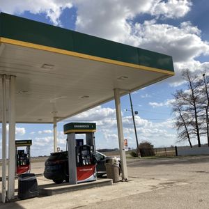 WALMART SUPERCENTER - Updated June 2025 - 17 Photos - 512 Industrial ...