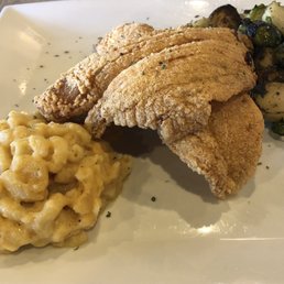 DELLA J’S DELECTABLES - Updated July 2025 - 1129 Photos & 944 Reviews ...