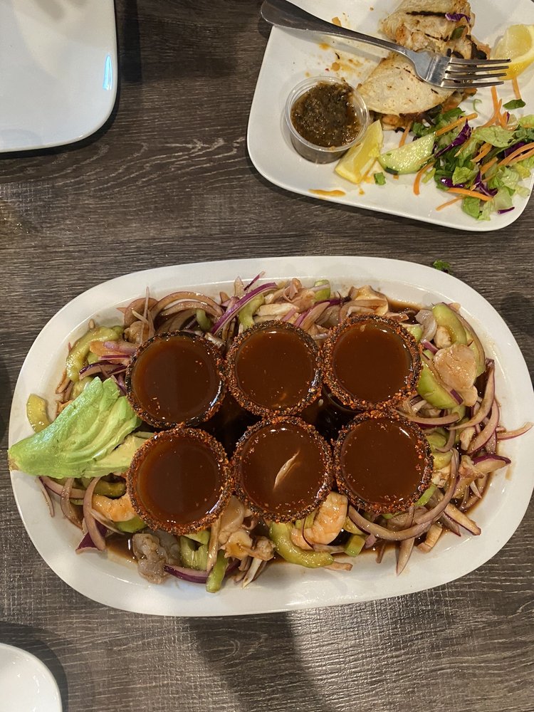 EMPORIO SUSHI Y MARISCOS- FONTANA - 54 Photos & 31 Reviews - 9765 ...