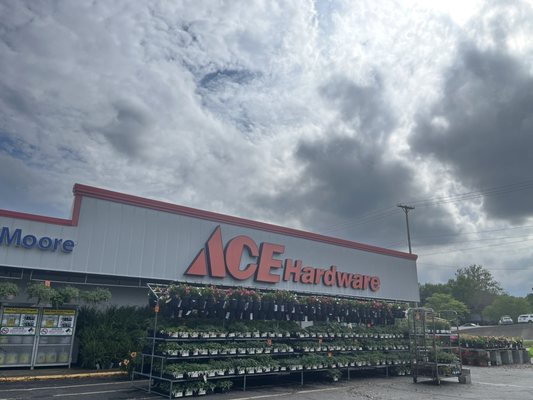 BISHOP ACE HARDWARE SUPPLY - Updated April 2026 - 10 Reviews - 214 N ...