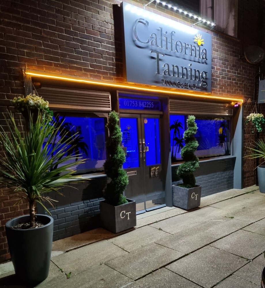 CALIFORNIA TANNING - Updated November 2024 - 16 Photos - 3 Manor farm ...