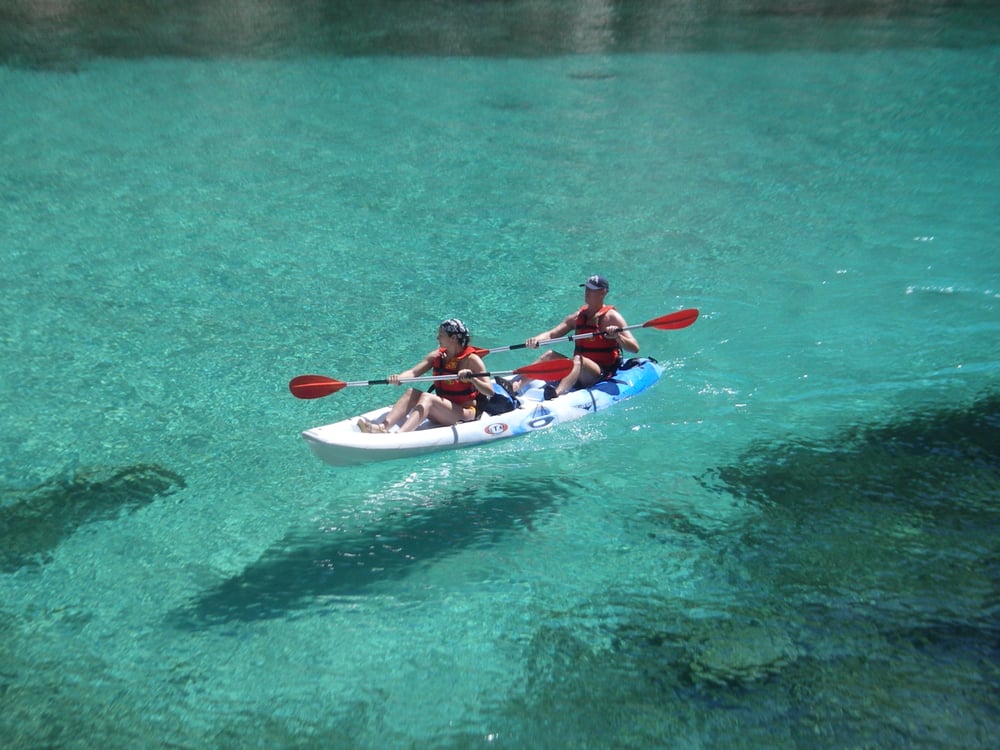 DESTINATION CALANQUES CASSIS KAYAK - Rafting/Kayaking - 37 avenue des ...