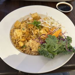 ZAKURA SUSHI & THAI RESTAURANT - Updated October 2025 - 45 Photos & 39 ...