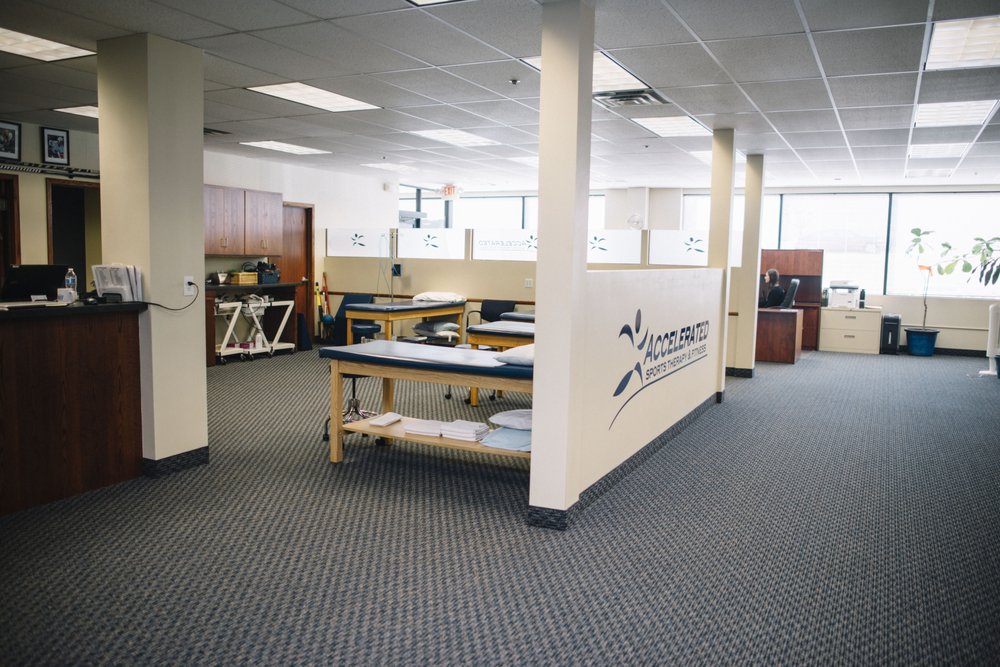 ACCELERATED SPORTS THERAPY & FITNESS - 10 Photos - 14100 Carlson Pkwy ...