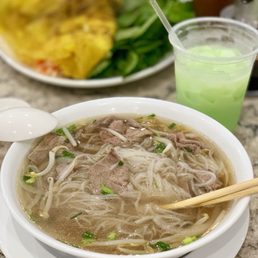 PHO QUE HUONG - 1102 Photos & 263 Reviews - 1160 Maunakea St, Honolulu ...
