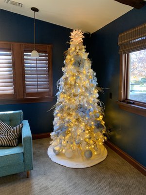 MAGICAL HOLIDAY DESIGNS - Updated January 2026 - 33 Photos - Beaumont ...