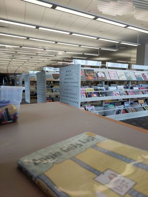 OAK CREEK PUBLIC LIBRARY - Updated December 2025 - 18 Photos - 8040 S ...