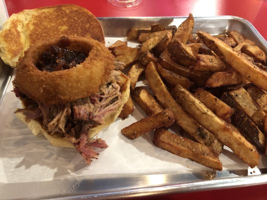 CURLY QUE BARBEQUE AND CATERING - 1450 E Sunshine St, Springfield ...