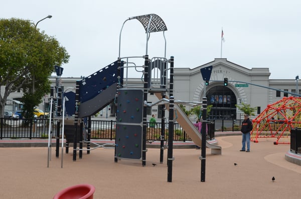 SUE BIERMAN PARK PLAYGROUND - Updated December 2025 - 35 Photos & 32 ...