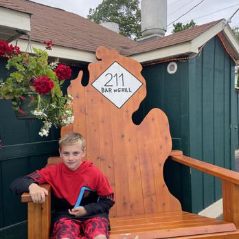 211 BAR & GRILL - Updated October 2025 - 40 Photos & 54 Reviews - 3444 ...