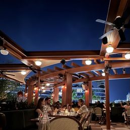 CATCH - Updated December 2025 - 274 Photos & 125 Reviews - 200 S Pointe ...