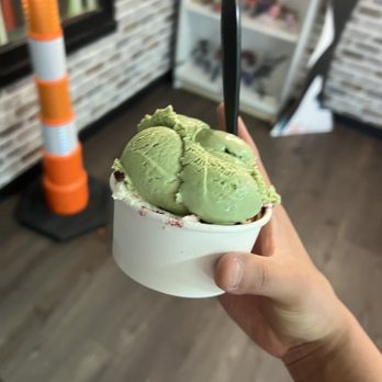 CLANCY’S ICE CREAM PARLOUR - 731 Photos & 939 Reviews - 1234 Manor Blvd ...