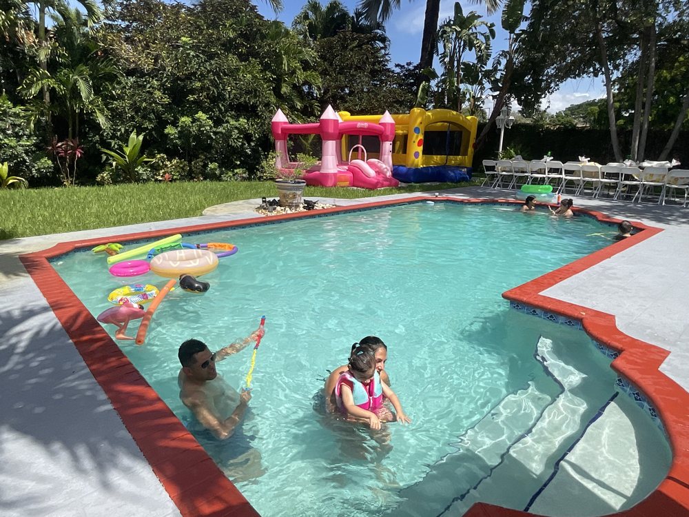 FIESTA PARTY RENTAL BROS - Updated July 2024 - 10 Photos - Florida City ...