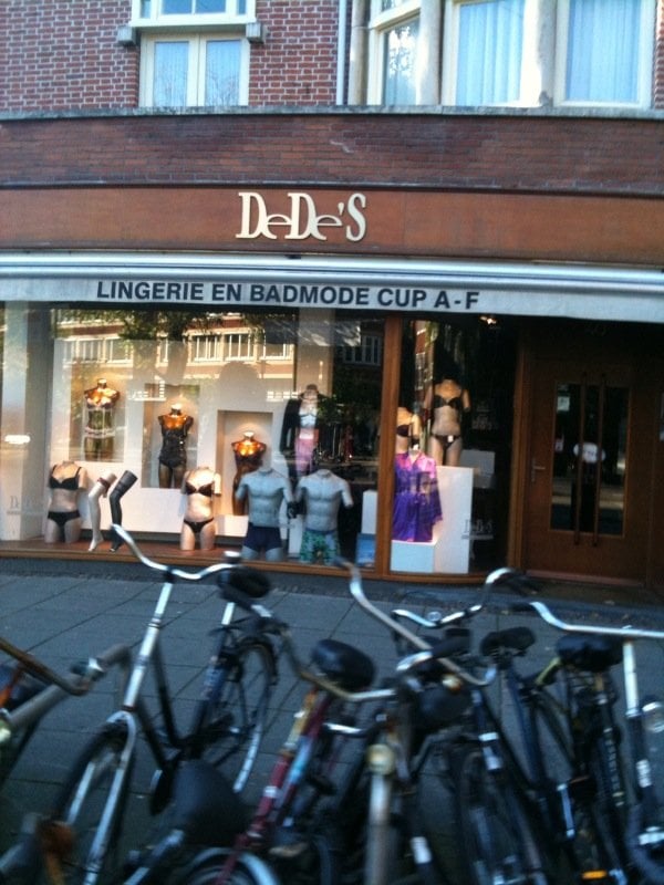 DEDE’S UNDERWORLD - Updated February 2025 - Beethovenstraat 40-A ...