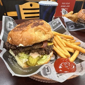 JLB EATERY - Updated June 2024 - 78 Photos & 91 Reviews - 2420 Gessner ...