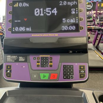 PLANET FITNESS - Updated October 2025 - 27 Photos & 19 Reviews - 1035 E ...