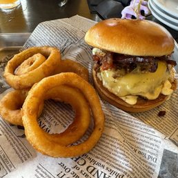 STACK BURGERS & BOURBON - Updated December 2025 - 80 Photos & 75 ...