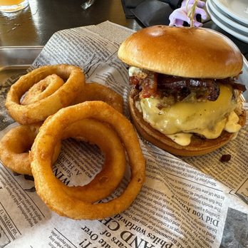 STACK BURGERS & BOURBON - Updated January 2025 - 65 Photos & 53 Reviews ...