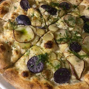 DAPHNE - Updated November 2024 - 152 Photos & 40 Reviews - 67 Richmond ...