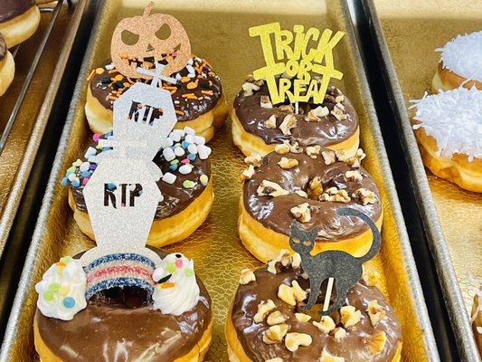 FRIENDLY DOUGHNUT - Updated August 2025 - 30 Photos - 1701 Fairway Dr ...