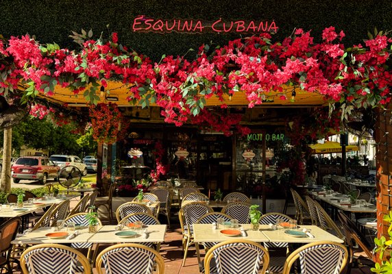 ESQUINA CUBANA - Updated October 2025 - 702 Photos & 292 Reviews - 710 ...