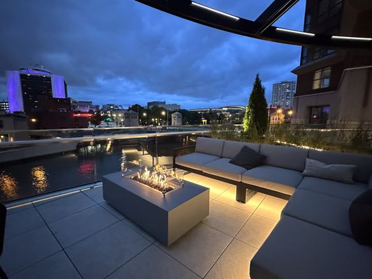 VAULT - Updated July 2024 - 70 Photos & 17 Reviews - 111 E Kilbourn Ave ...