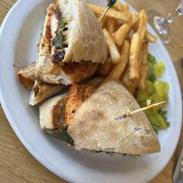 SAN FRANCISCO ST BAR & GRILL - Updated July 2025 - 73 Photos & 39 ...