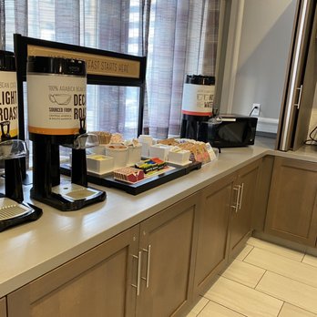 HAMPTON INN & SUITES BALTIMORE INNER HARBOR - Updated November 2024 ...