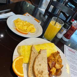 FAMOUS TOASTERY - Updated December 2025 - 347 Photos & 410 Reviews ...