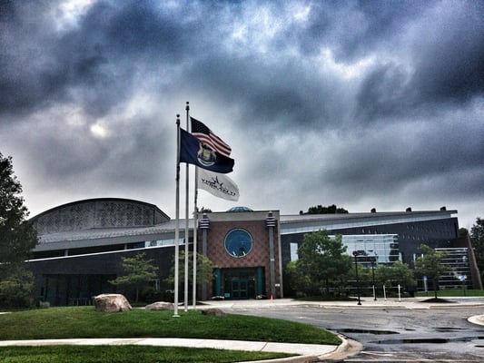 YPSILANTI DISTRICT LIBRARY - Updated August 2025 - 17 Photos & 20 ...