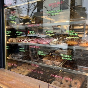 DEVIL’S DOZEN DONUT SHOP - Updated April 2025 - 849 Photos & 513 Reviews - 2001 Kettner Blvd ...