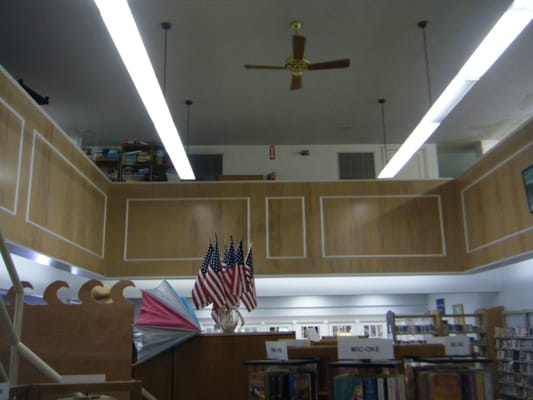 MAURY LOONTJENS MEMORIAL LIBRARY - Updated September 2025 - 17 Photos ...