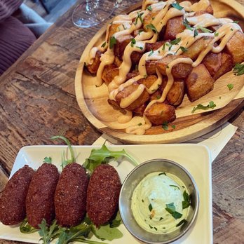 BIBI - Updated August 2024 - 221 Photos & 235 Reviews - 211 E 4th St ...