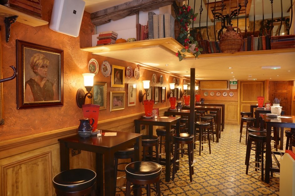 BUNGATINI - Updated December 2024 - 17 Photos - 167 Drury Lane, London ...