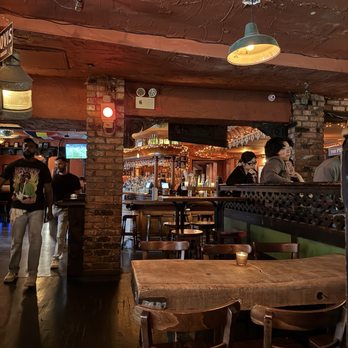 FIDDLESTICKS PUB - Updated December 2025 - 344 Photos & 477 Reviews ...