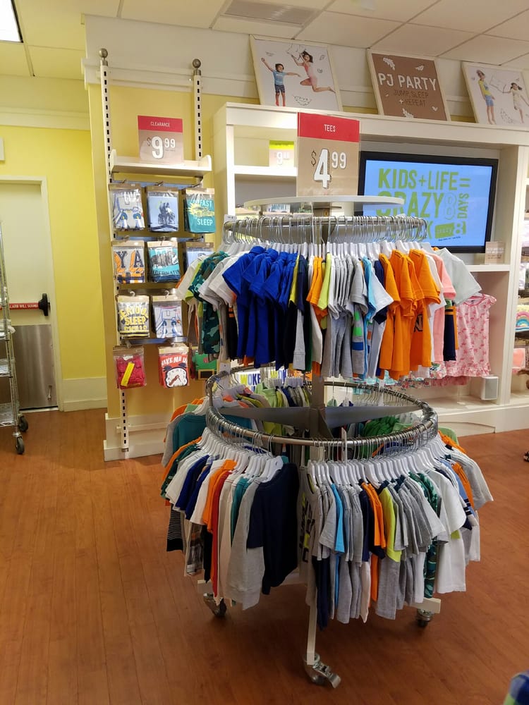 CRAZY 8 - Updated February 2025 - 10 Photos - 1272 Auto Pkwy, Escondido ...