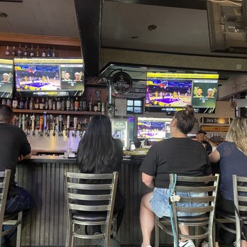 ZEBRA CLUB - Updated October 2024 - 211 Photos & 341 Reviews - 1900 P ...