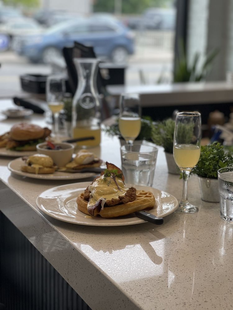 THE TWISTED APRON - Updated December 2025 - 148 Photos & 153 Reviews ...