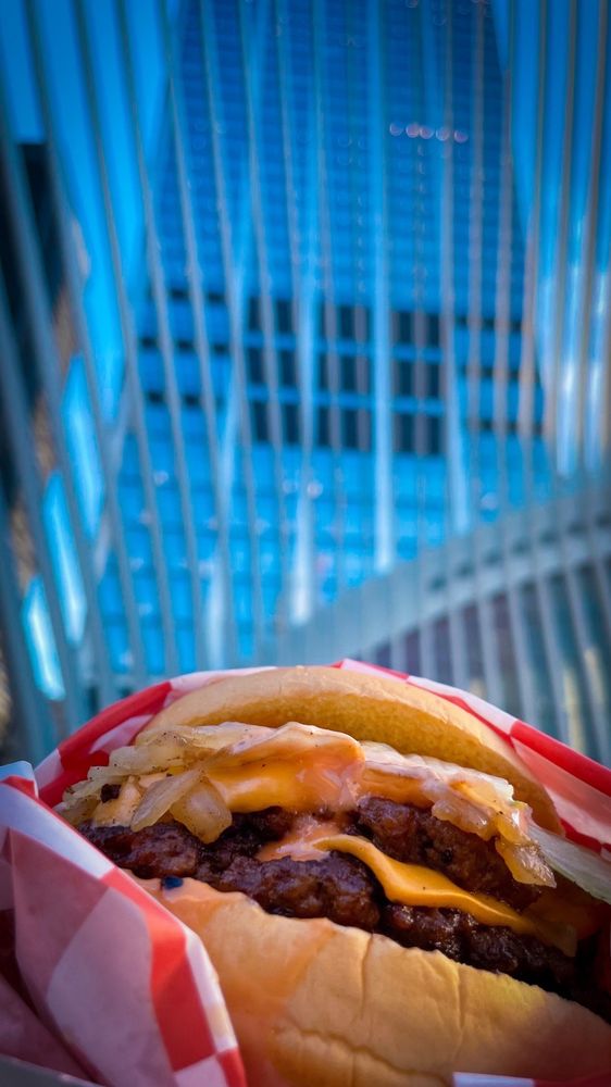 PAPER PLATE - Updated July 2025 - 25 Photos - 185 Greenwich St, New ...