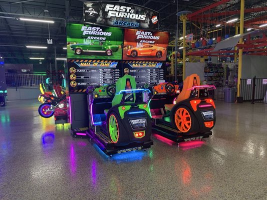 FLIP FACTORY ZONE - Updated October 2025 - 23 Photos - 5422 Forest Dr ...