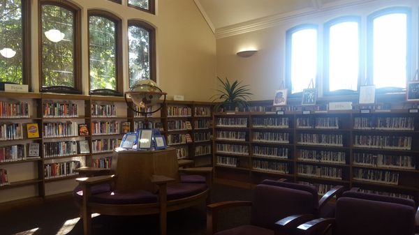 SEATTLE PUBLIC LIBRARY - QUEEN ANNE BRANCH - Updated December 2025 - 23 ...