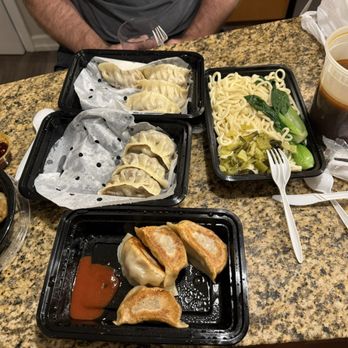 DUMPLING WORLD - Updated October 2025 - 459 Photos & 198 Reviews - 4616 ...