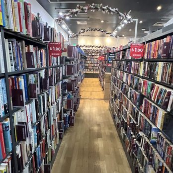 BOOK OFF - PEARLRIDGE CENTER - Updated May 2025 - 130 Photos & 137 ...