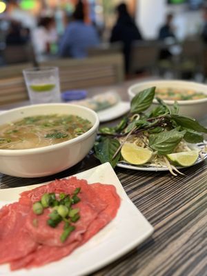 PHO TRUC XANH - Updated July 2025 - 1522 Photos & 1767 Reviews - 770 ...