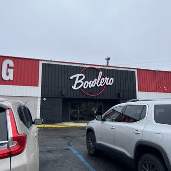 BOWLERO LYNNHAVEN - Updated December 2025 - 29 Photos & 14 Reviews ...
